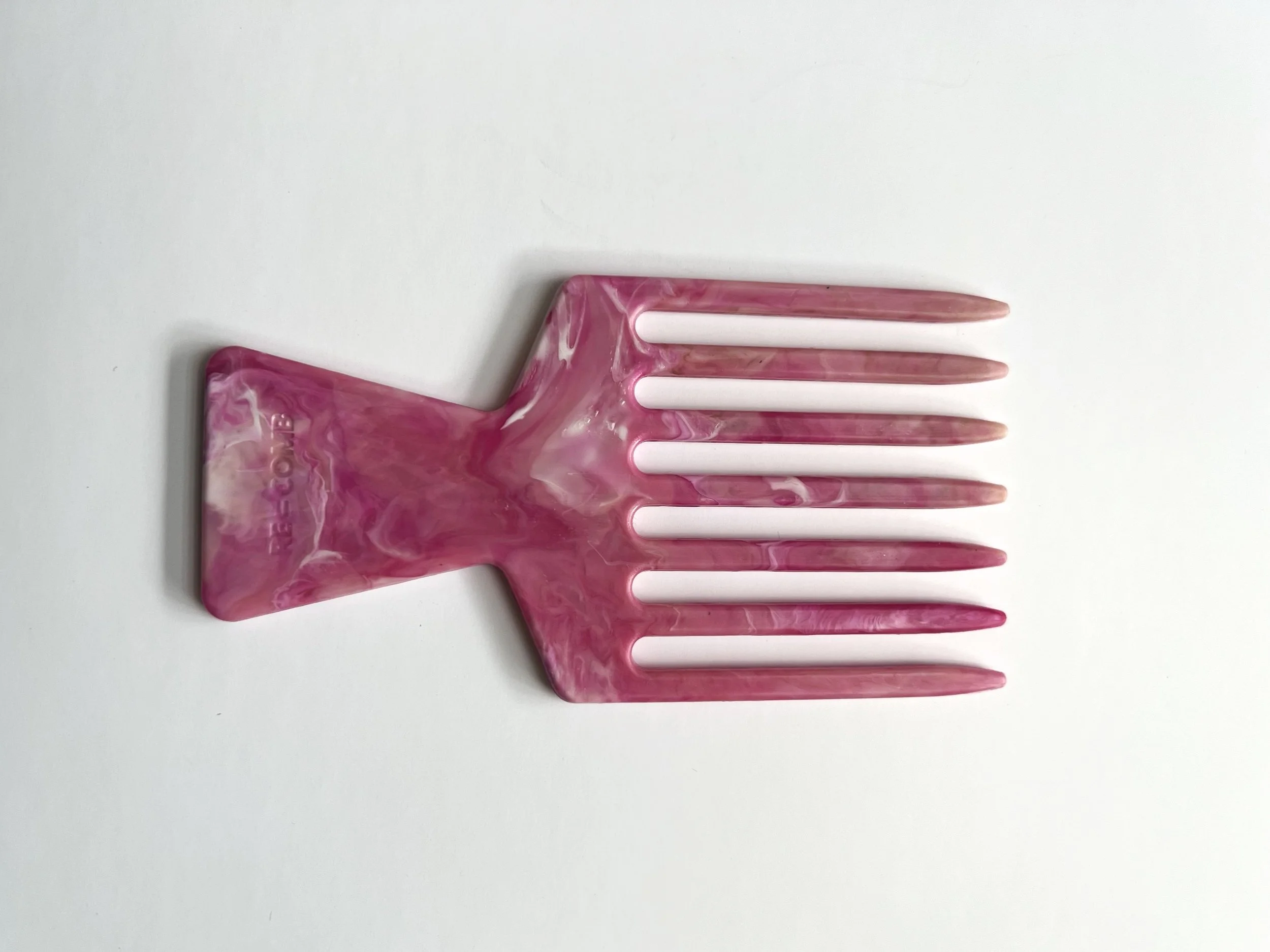 Hair combs made from recycled plastic — Re=Comb