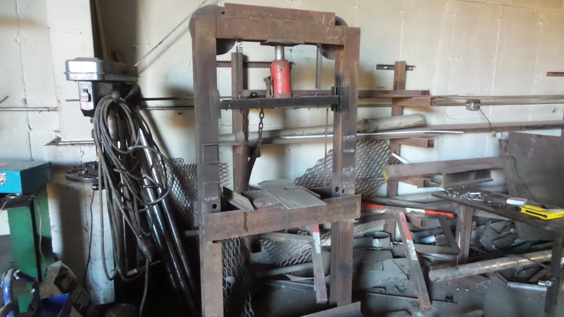 Auction Items — Chapman Services