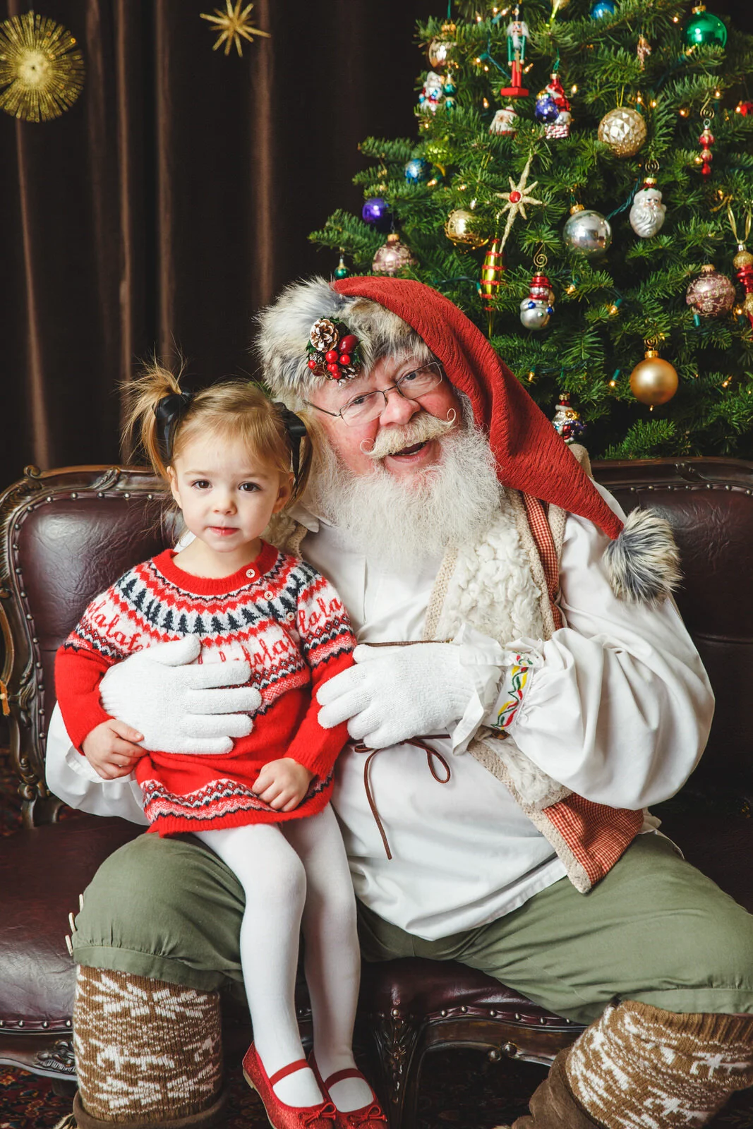 Santa Photos Seattle | Classic Santa Portraits | SATYA PHOTOGRAPHY