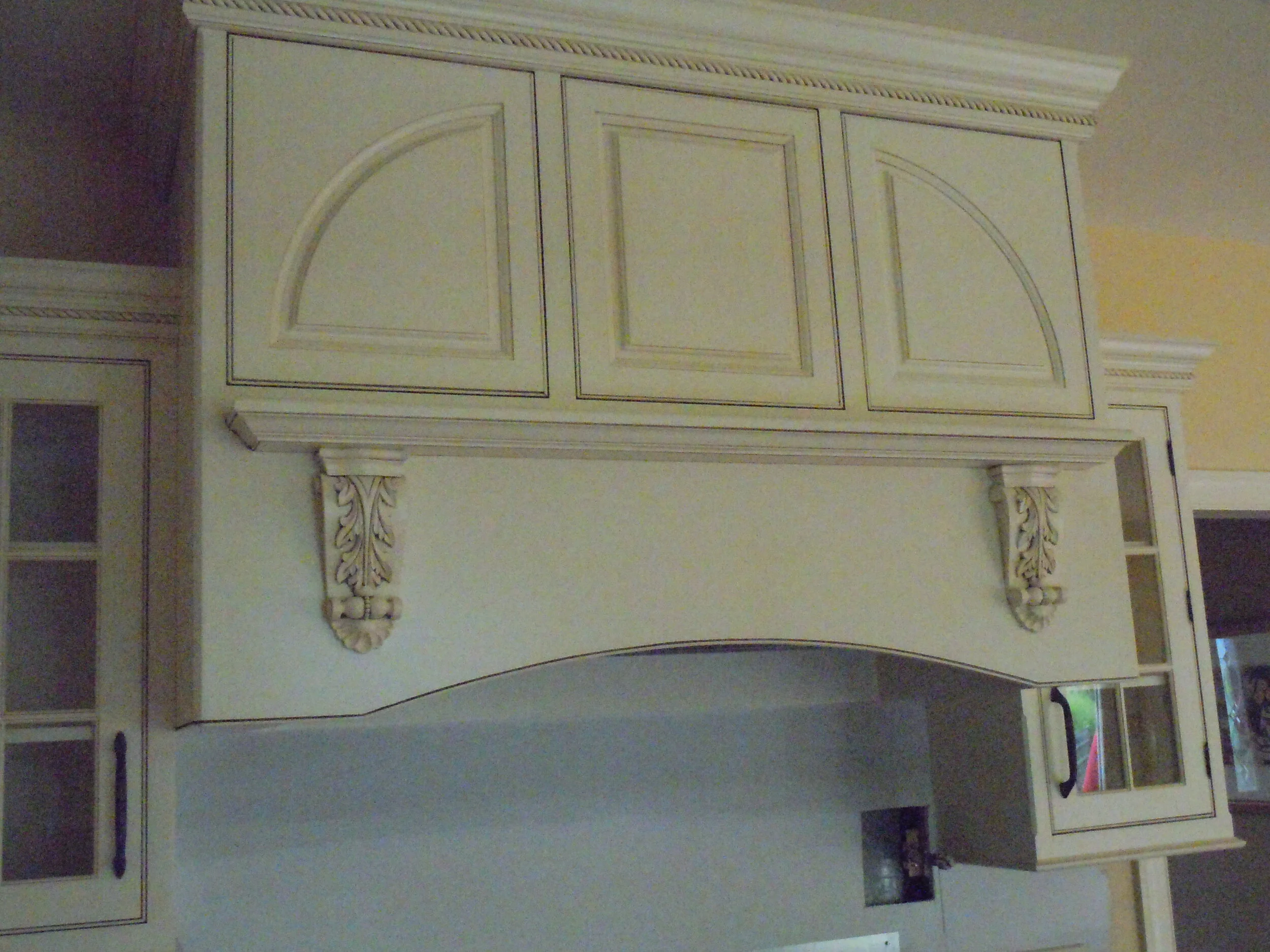 Custom Features — Heirloom Cabinetry