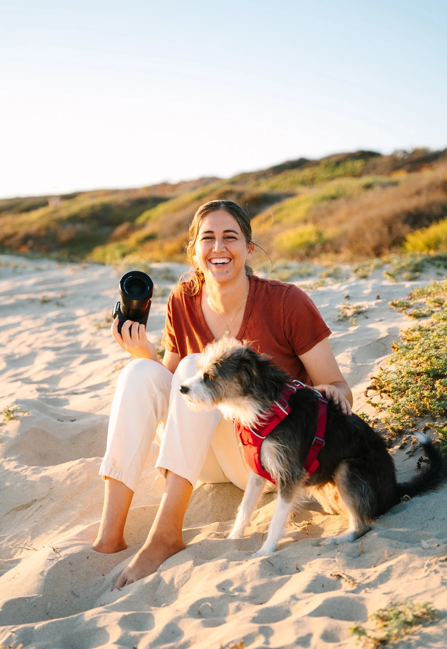 About — Meghan Rowland