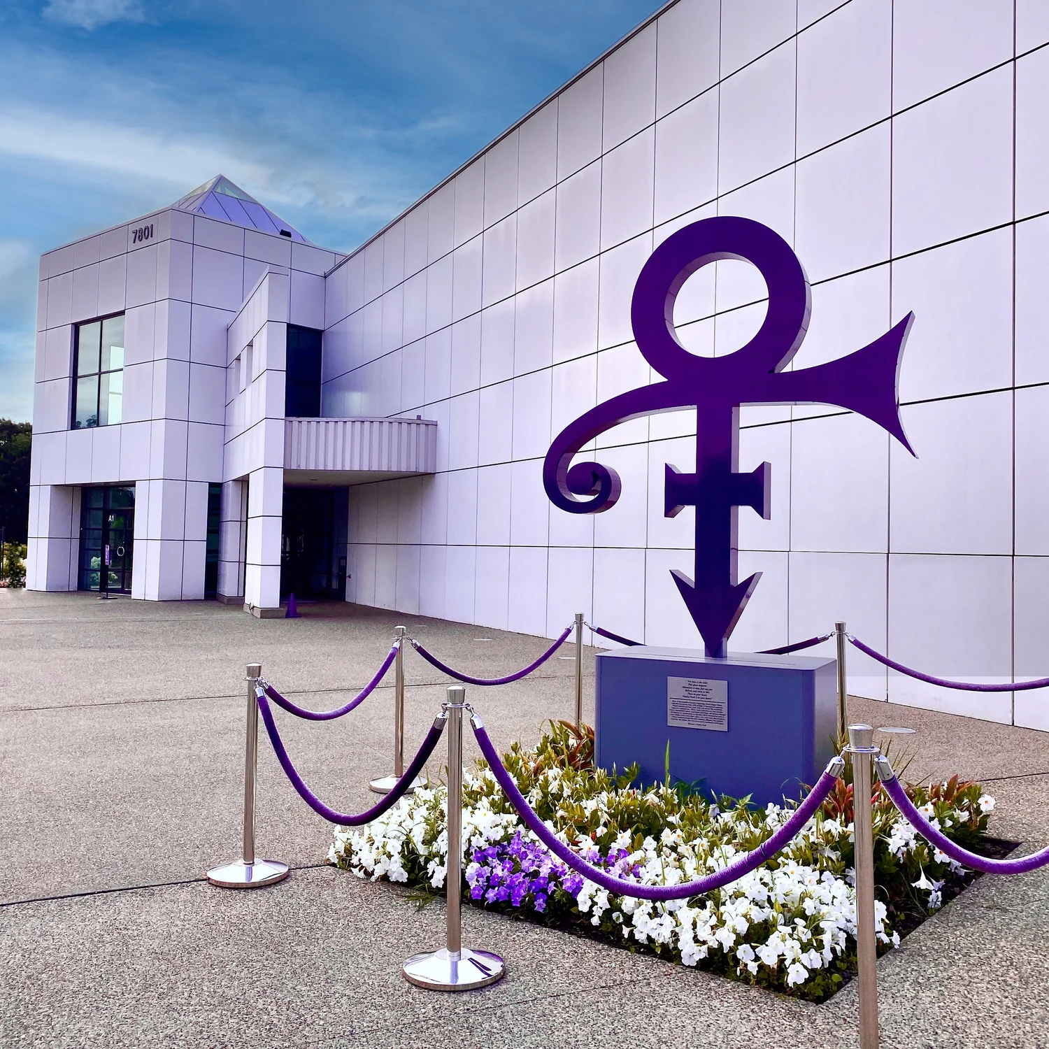 FAQ Paisley Park | Prince's Home and Studio