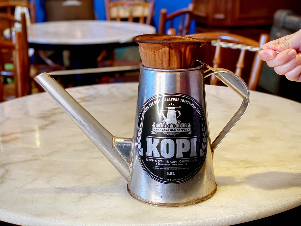 How Kopitiams Thrive in Singapore's Modern Cafe Culture — Whetstone ...