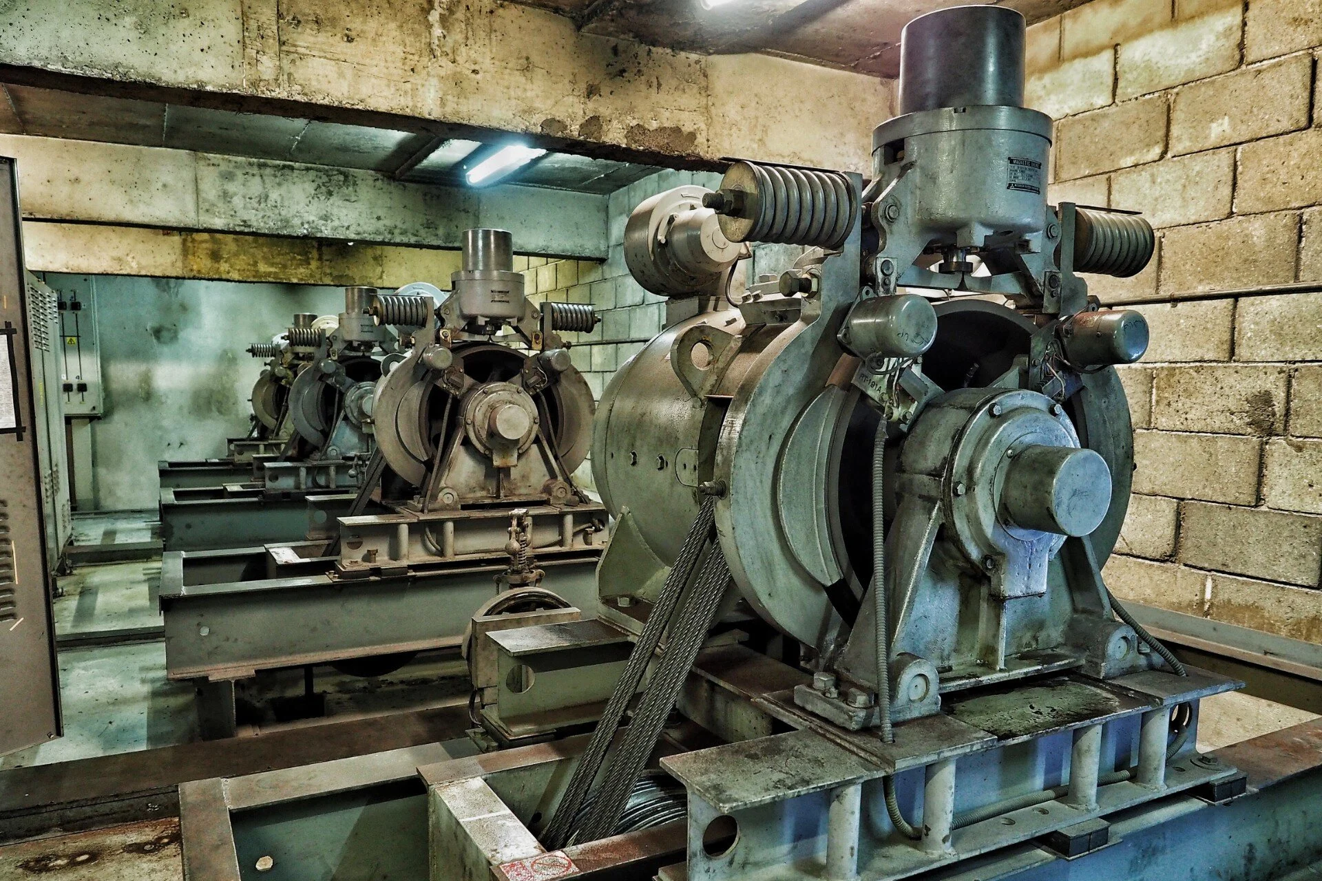 Elevator Support company