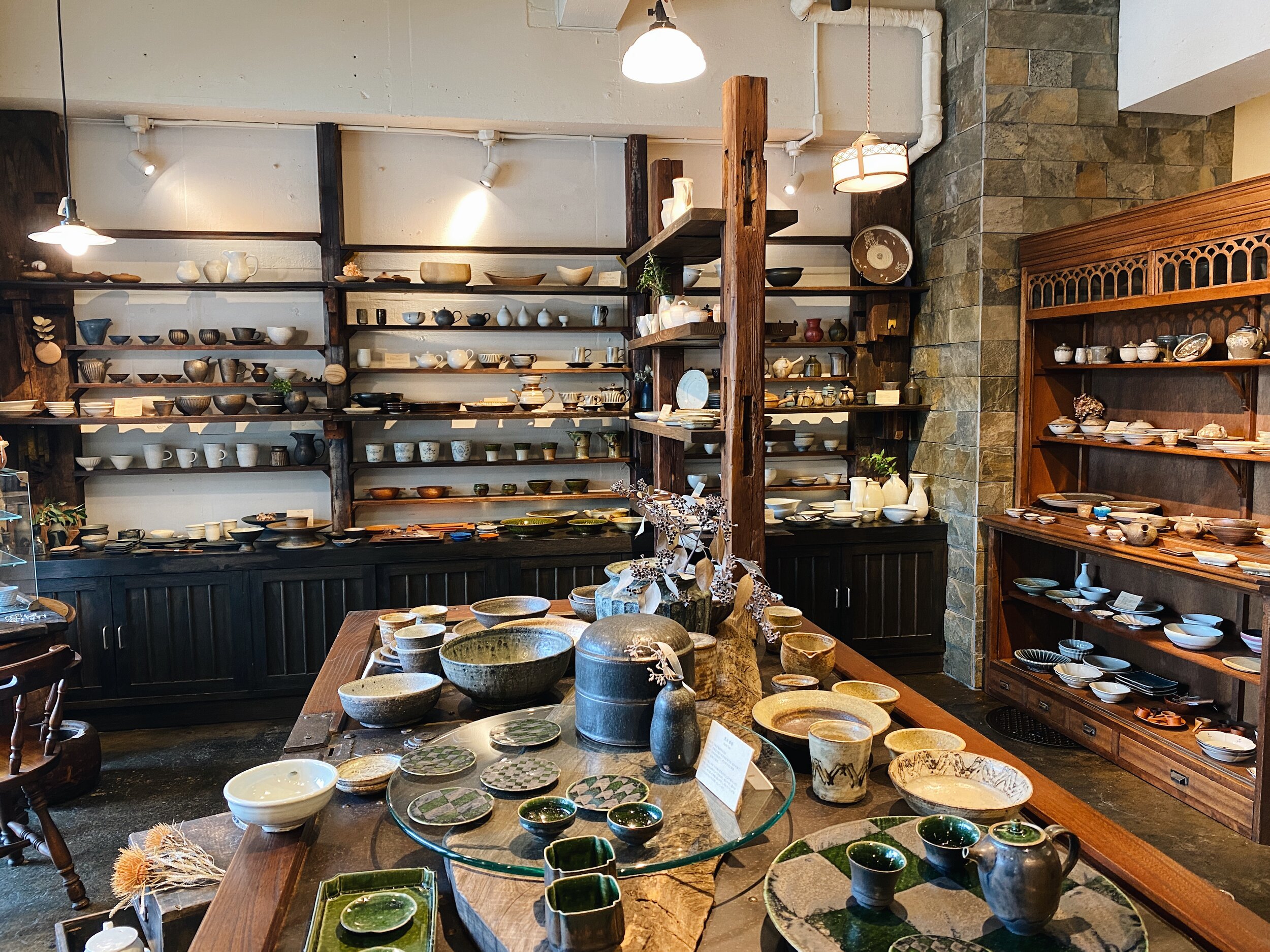 Best Tokyo Ceramic Shops — Neighborhood Guide