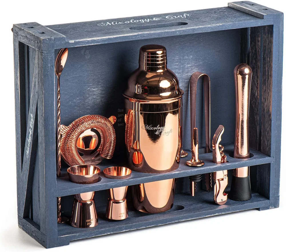 10 BEST Gold Cocktail Shaker Sets to buy! Bartender Recommendation ...