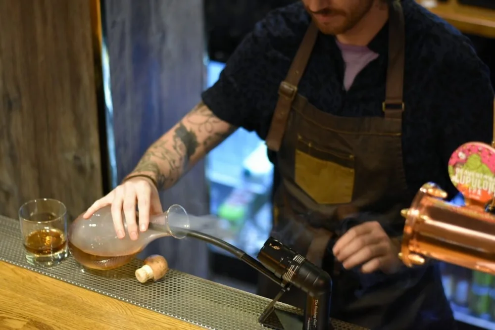 How to easily make smoked cocktails at home — Smartblend