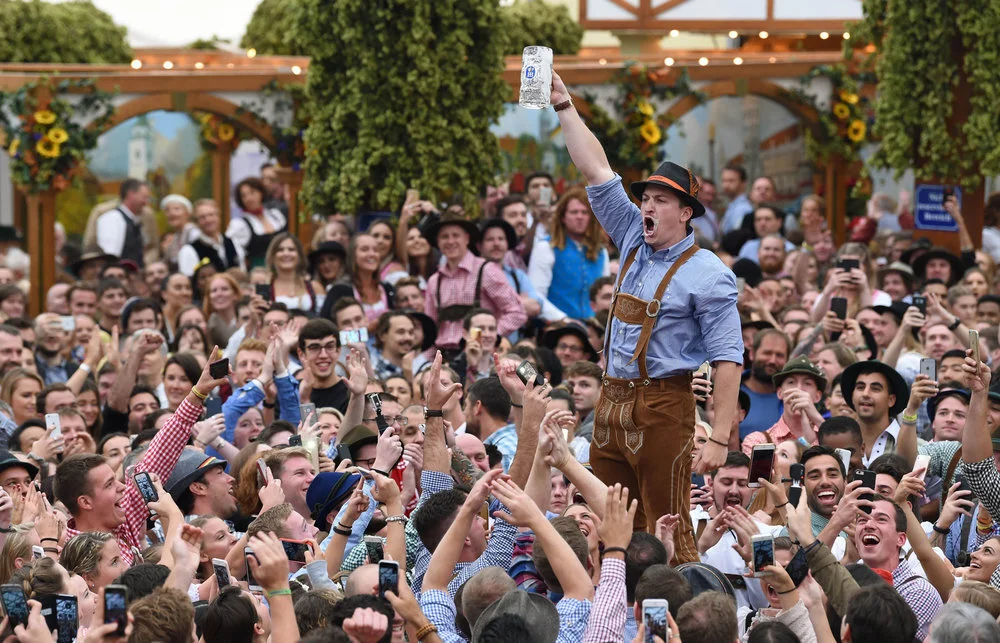 7 Tips How to throw an Epic Oktoberfest Party at Home — Smartblend