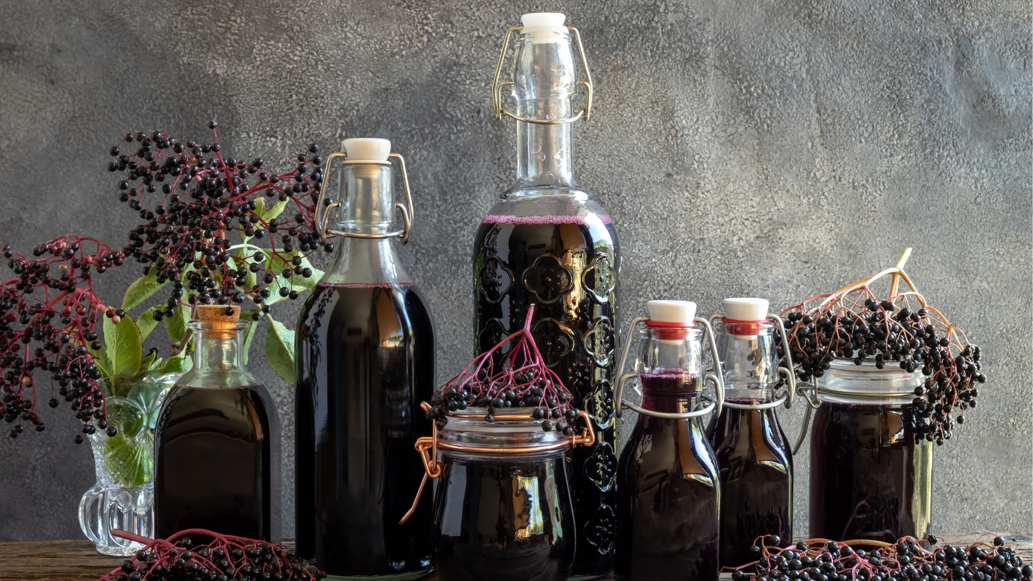 Black Cocktails Guide - Every Way You Can Make Them — Smartblend