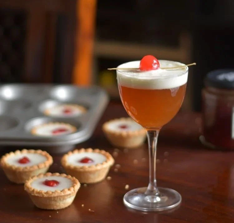 How To Make A Cherry Bakewell Cocktail Easily At Home — Smartblend