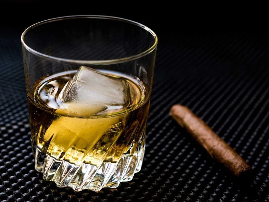 The 9 Best Smoky Cocktails — Smartblend