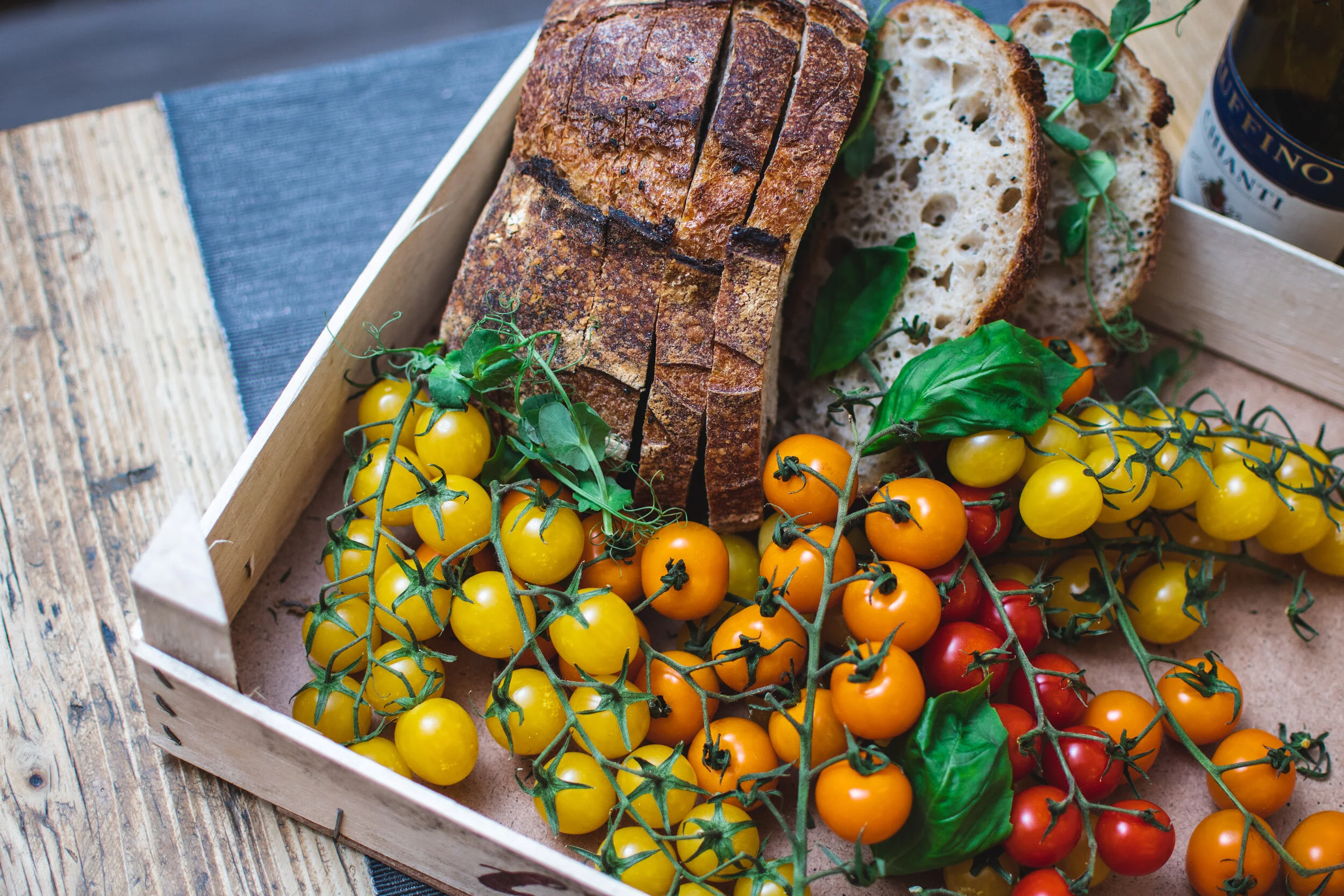 RUSTICO ITALIAN BISTRO - 01525 217225