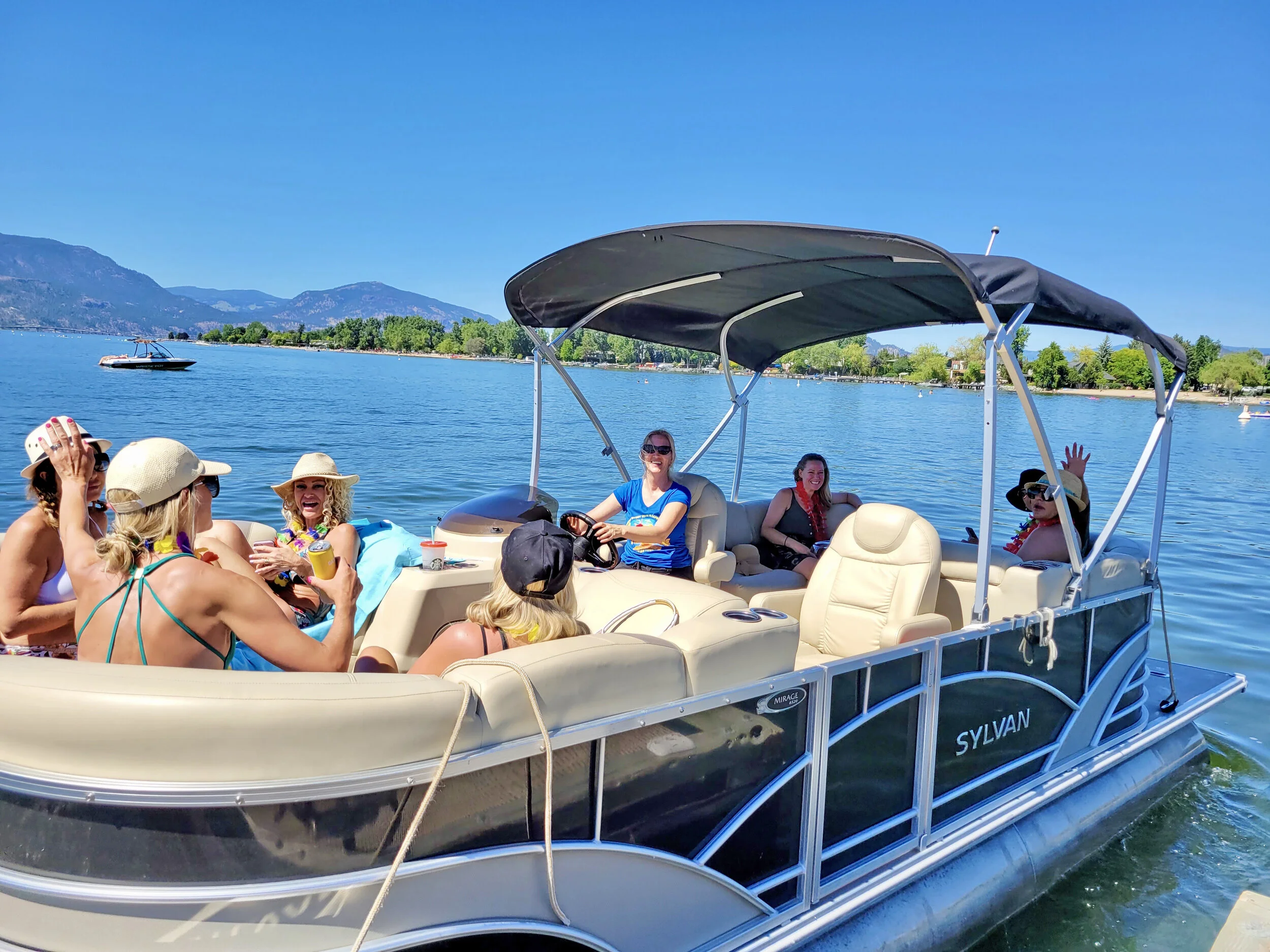 Kelowna Pontoon Boat Lake Cruise — Tiki Time Tours