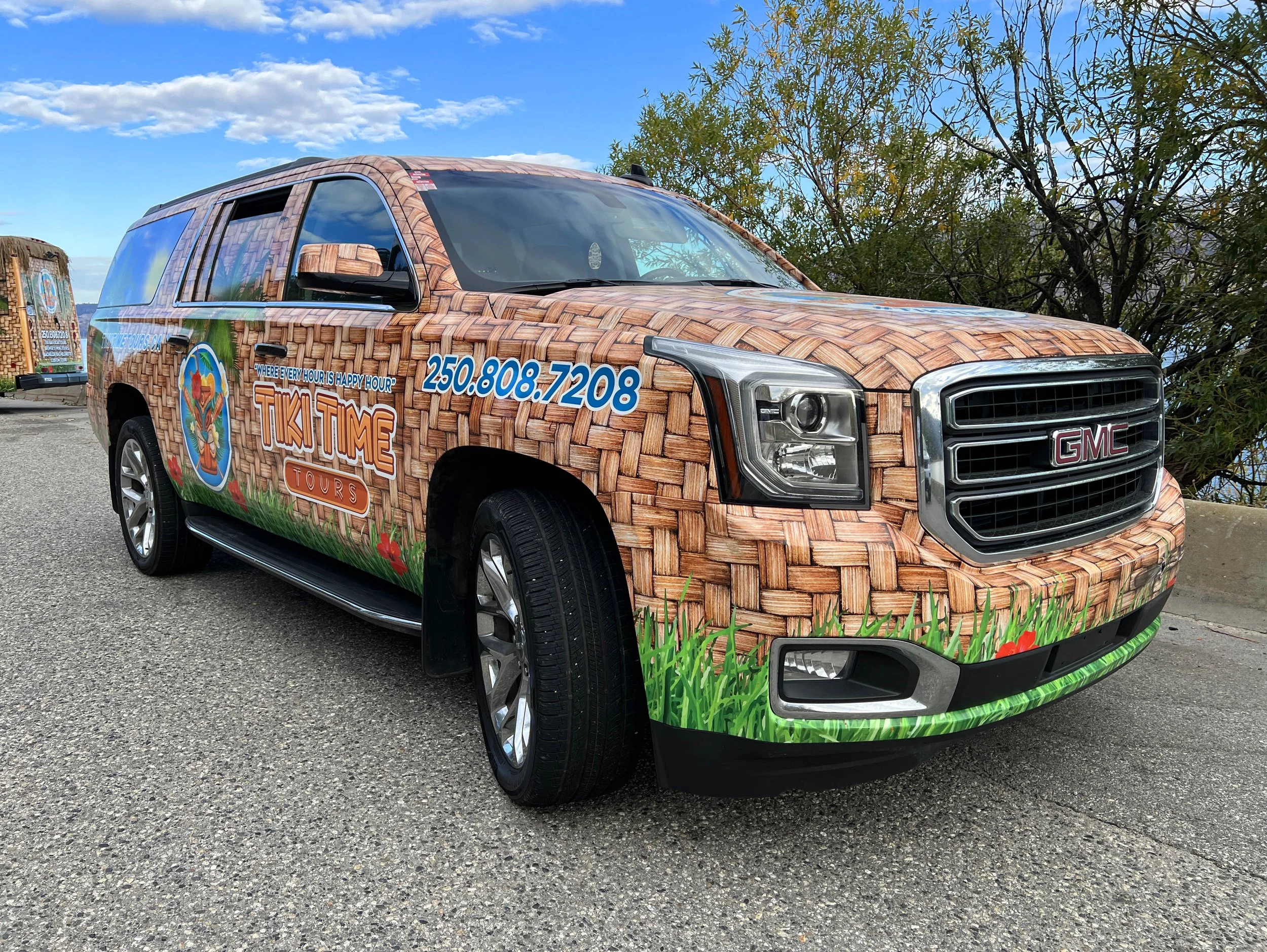 Tiki Time Tours - Kelowna Lake Cruise & Wine Tours