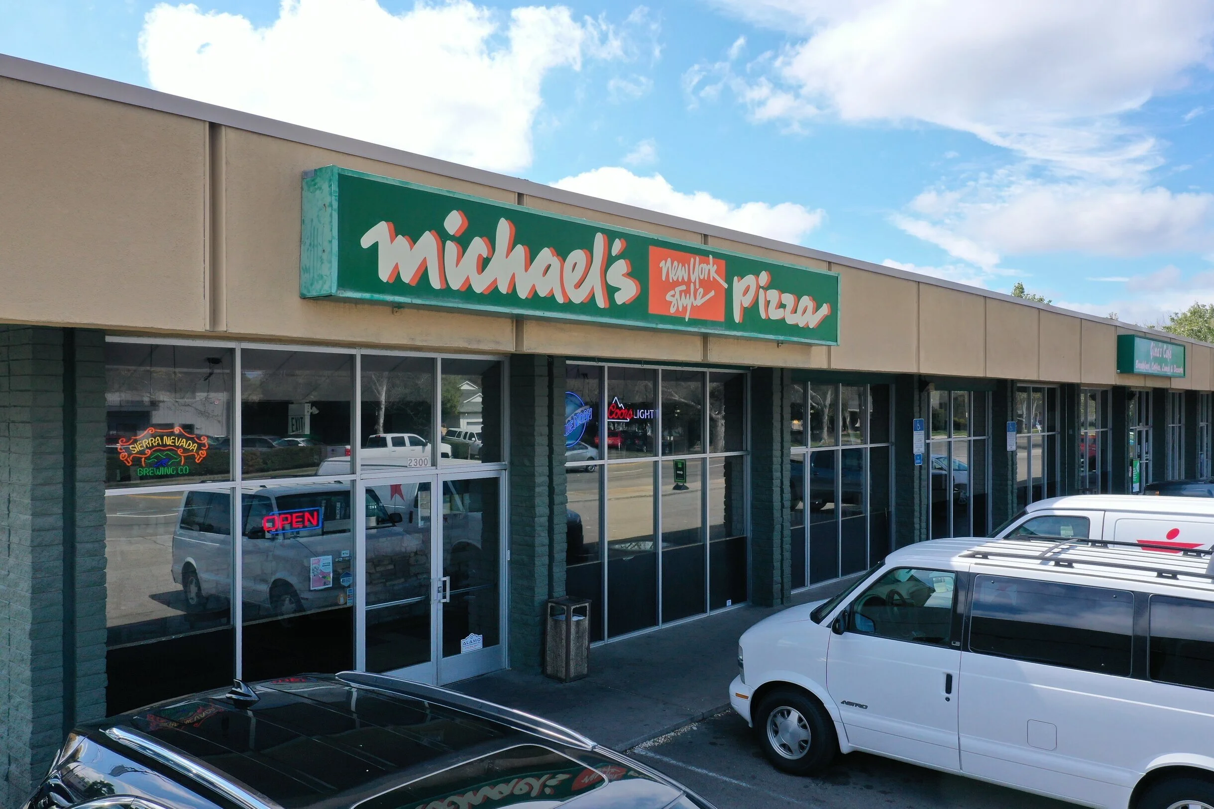 Contact 2 — Michael's Pizza