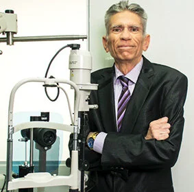 Equipo Medico -Oftalmologos — ceoval