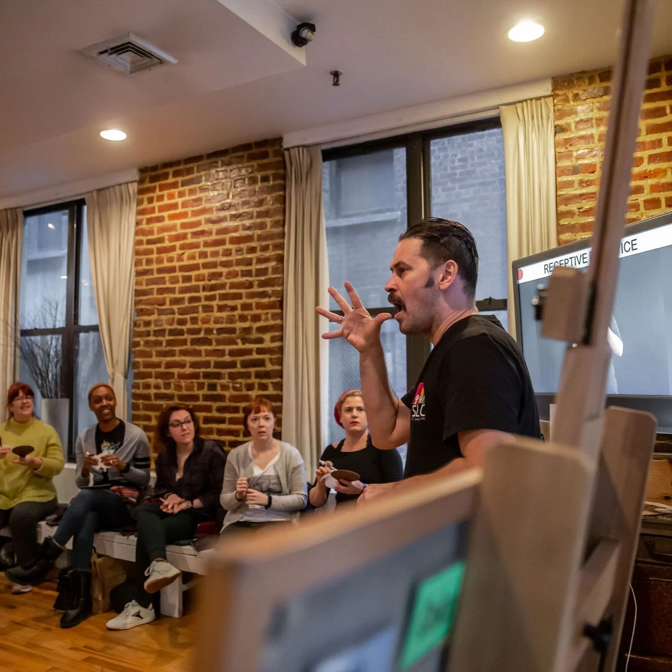Sign Language Center