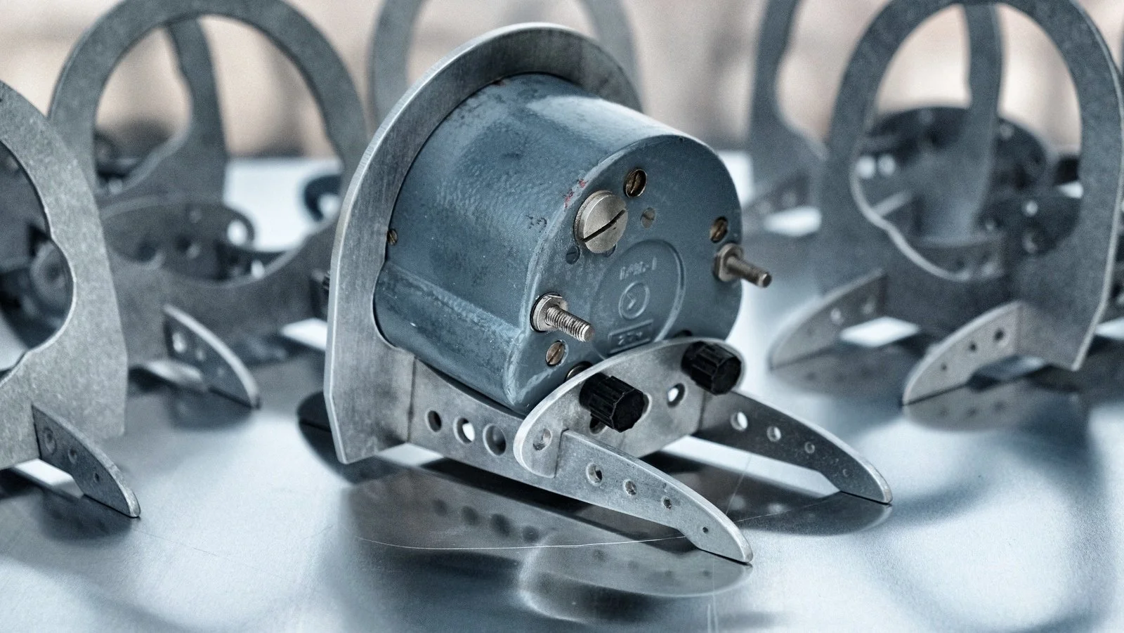 Mig clock stand — GasGasBones.com