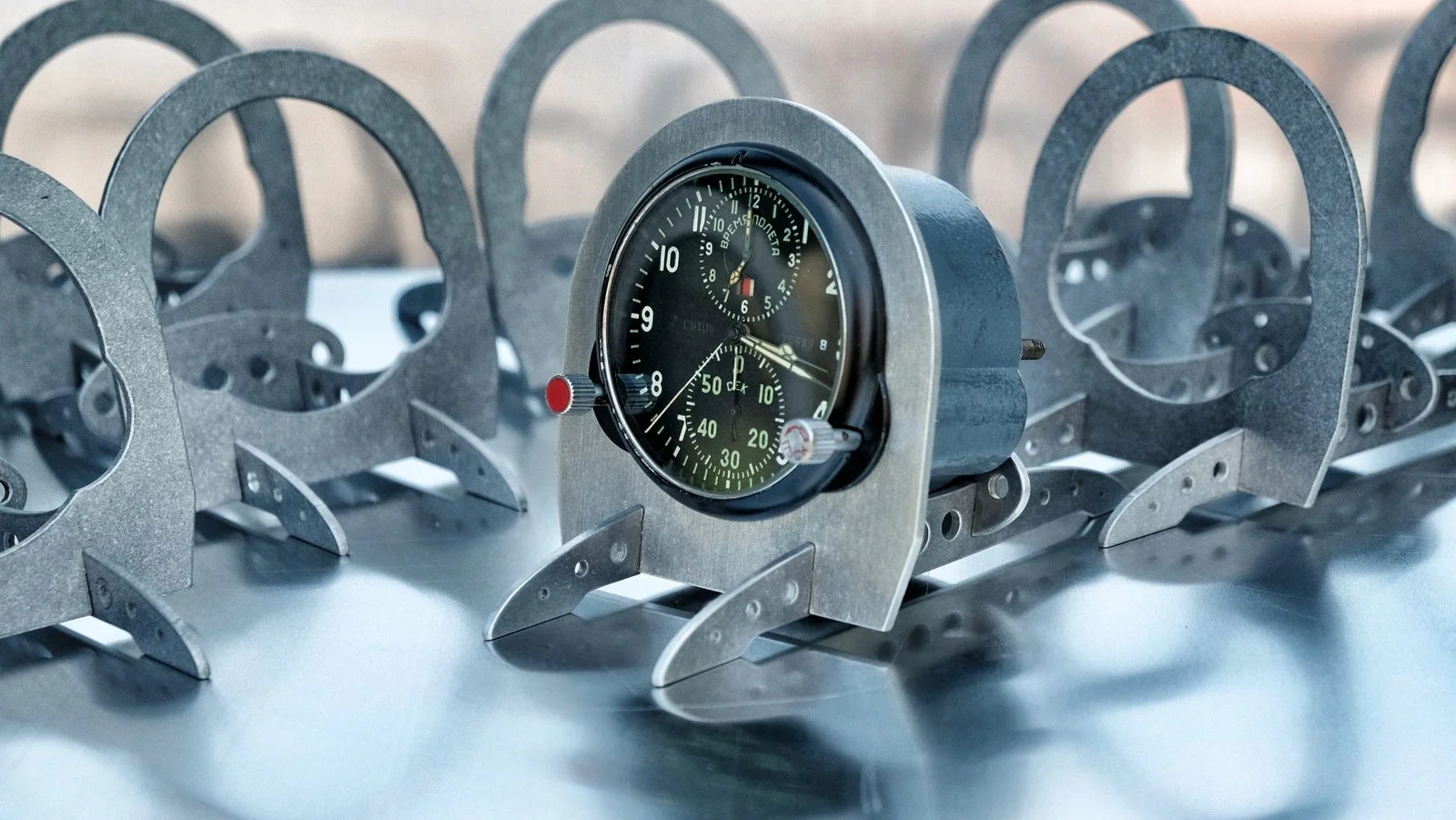 Mig clock stand — GasGasBones.com