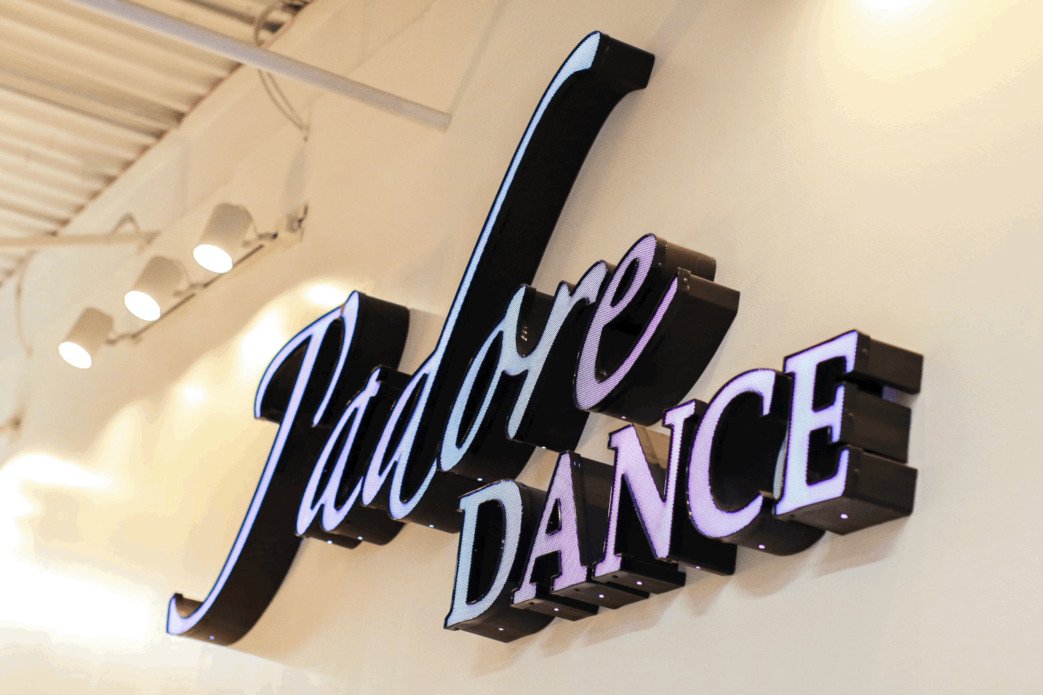 J'adore Dance
