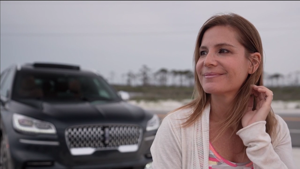 Jen Carfagno at the Beach (5/20/2021) — Newswomen