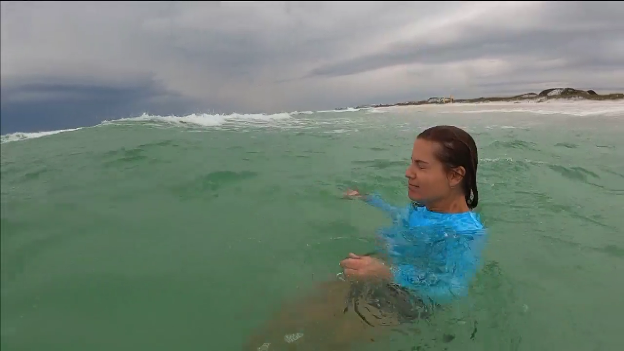 Jen Carfagno at the Beach (5/20/2021) — Newswomen