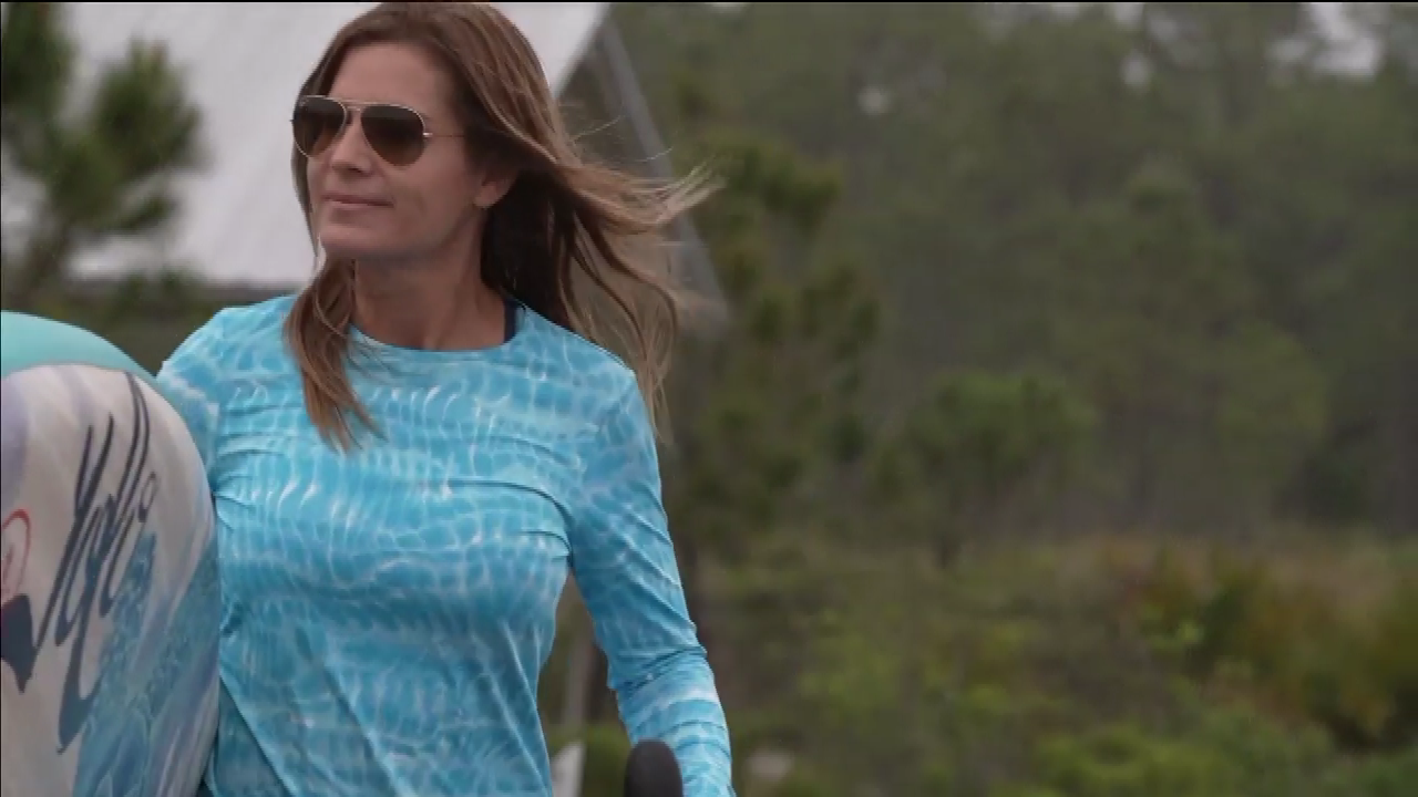 Jen Carfagno at the Beach (5/20/2021) — Newswomen