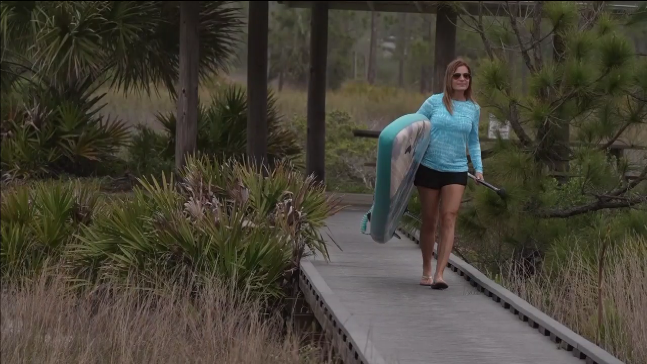 Jen Carfagno at the Beach (5/20/2021) — Newswomen