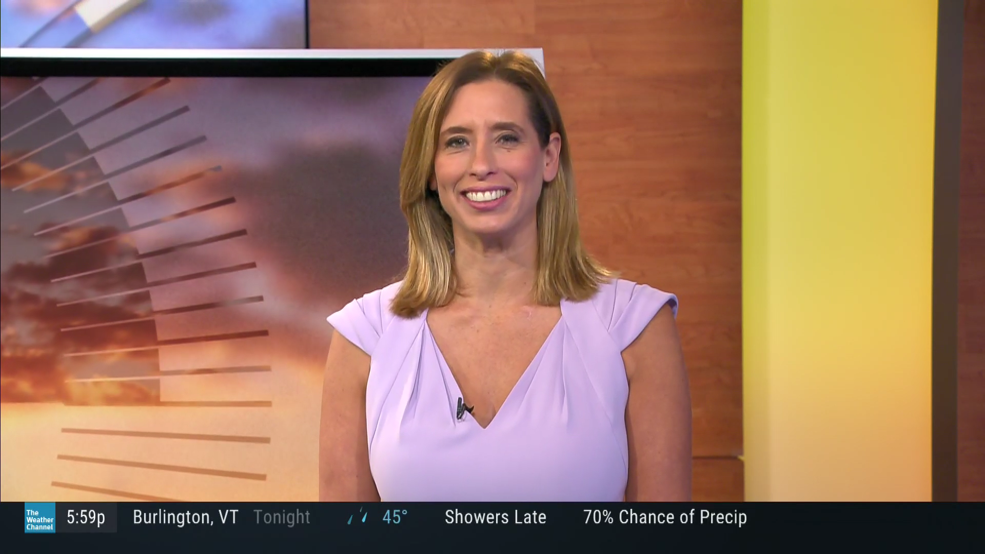 Stephanie Abrams (10/25/2021) — Newswomen