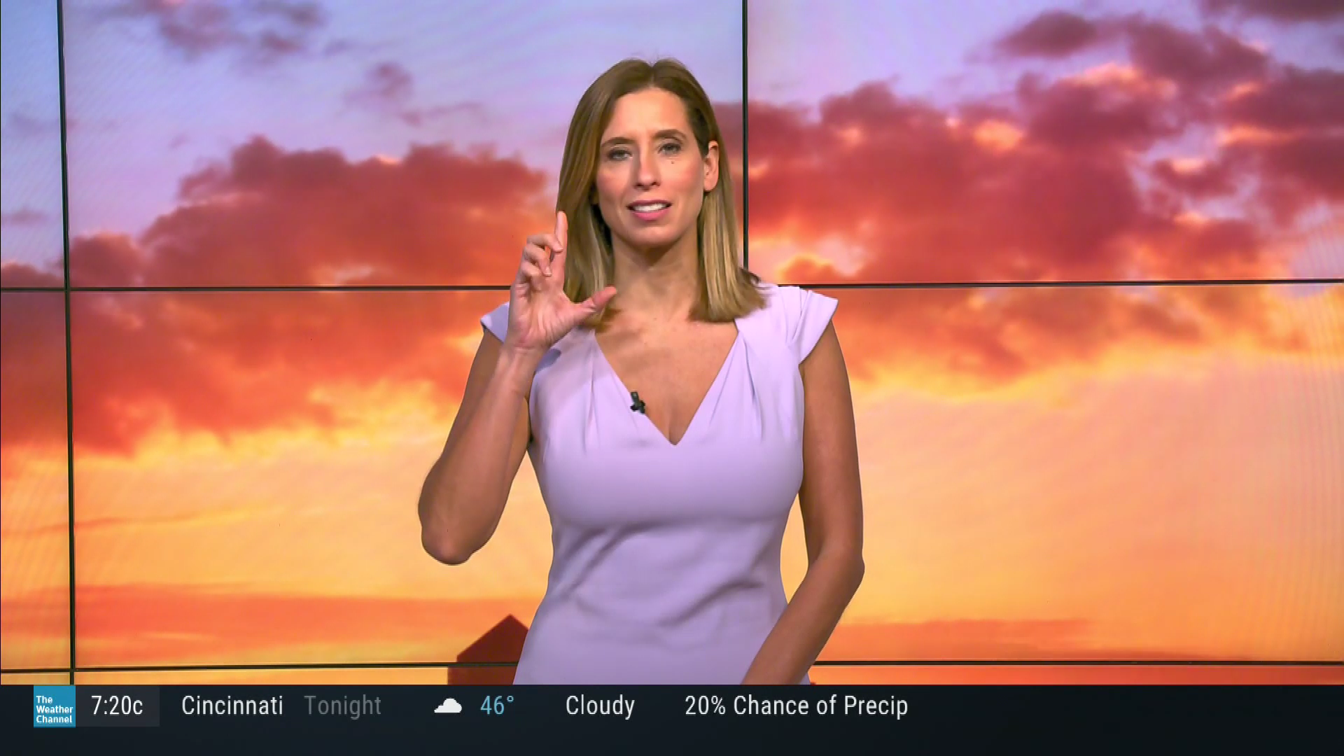 Stephanie Abrams (10/25/2021) — Newswomen