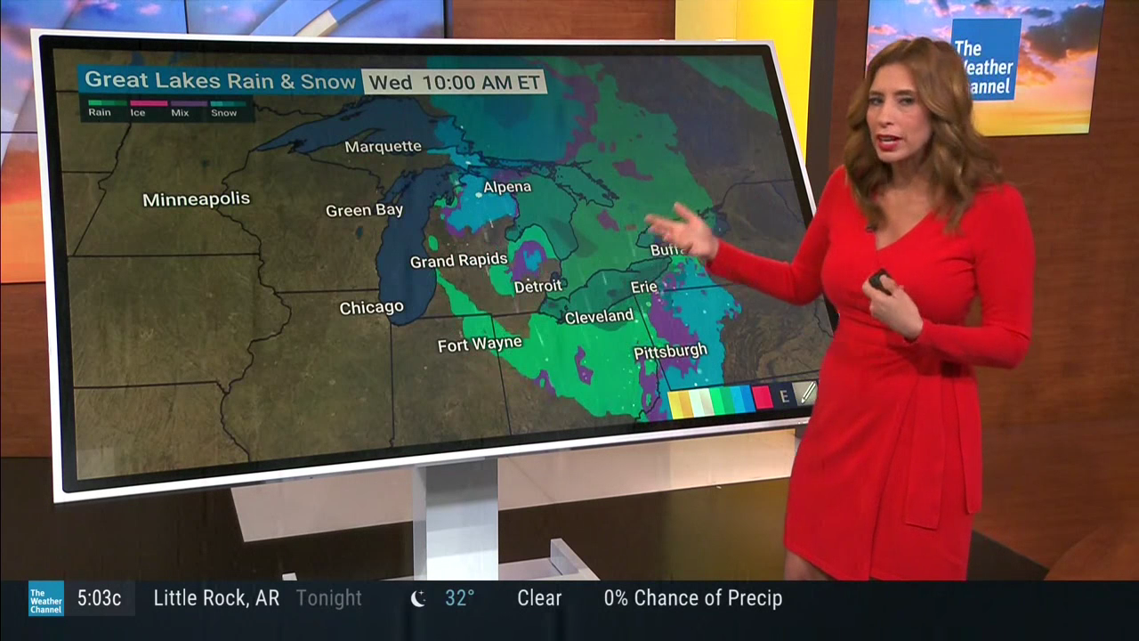 Stephanie Abrams (10/18/2022) — Newswomen