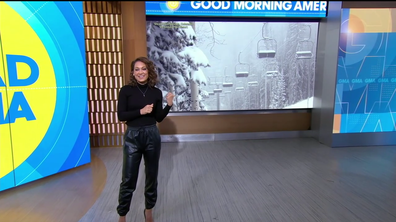 Ginger Zee (10/27/2022) — Newswomen
