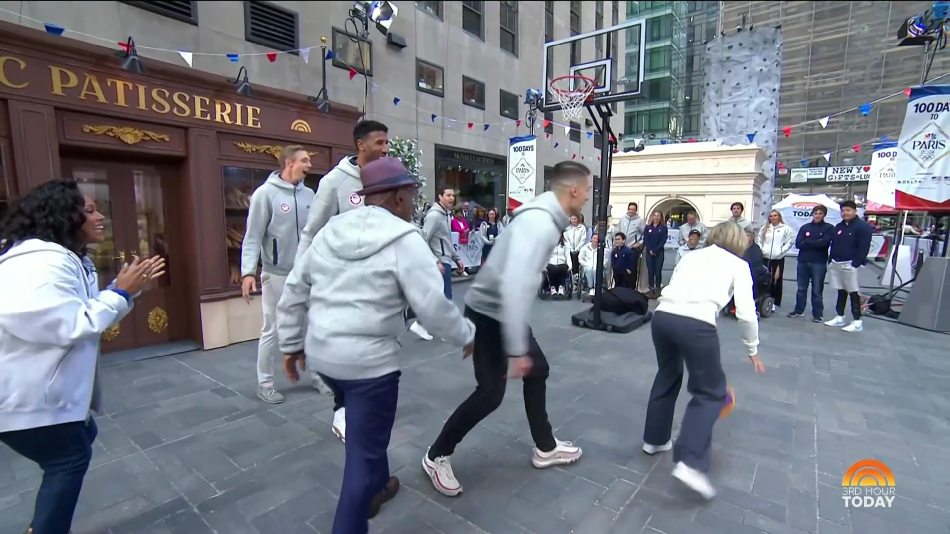 Dylan Dreyer (4/17/2024) — Newswomen