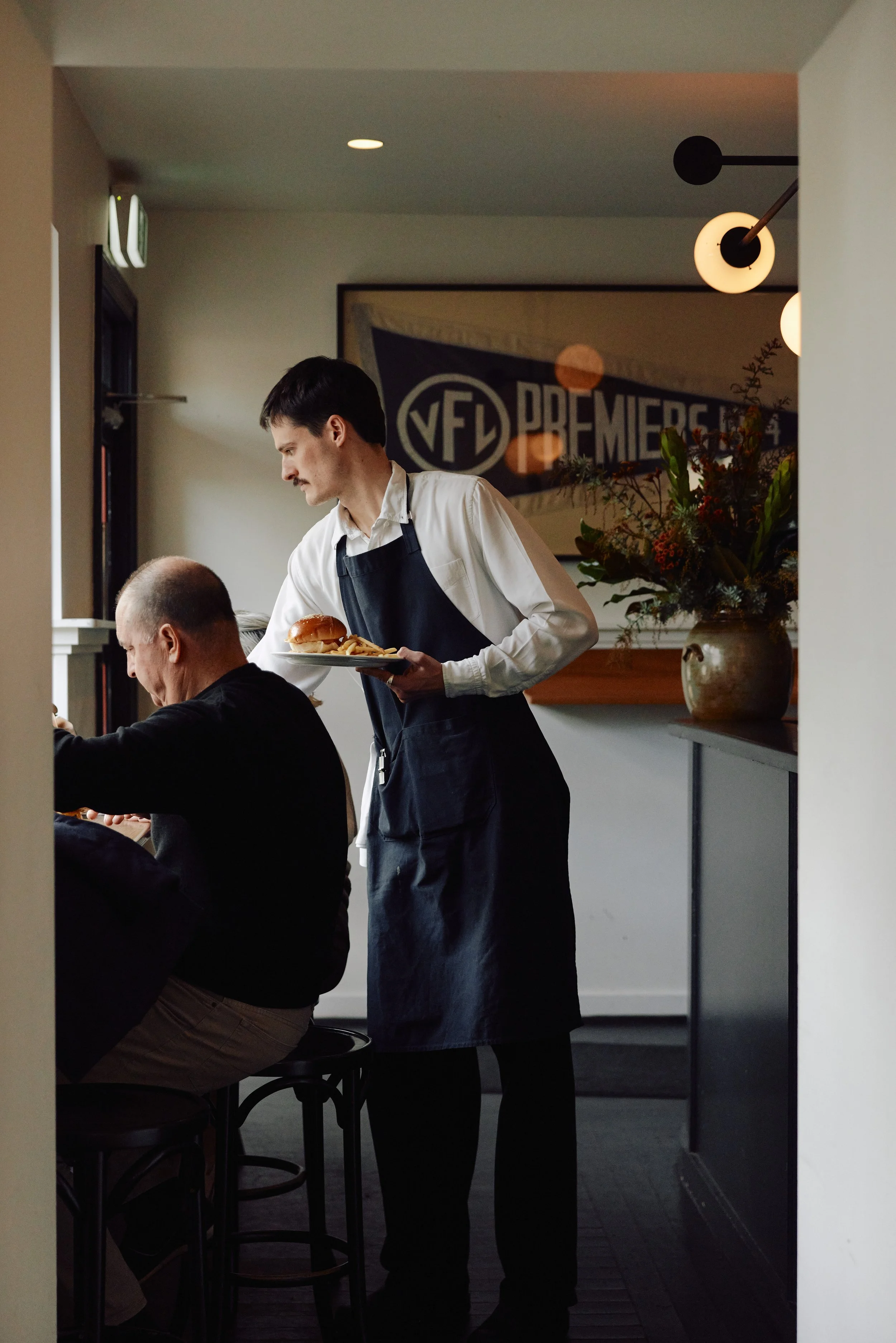 Builders Arms Hotel | Public Bar, Bistro & Private Dining Room