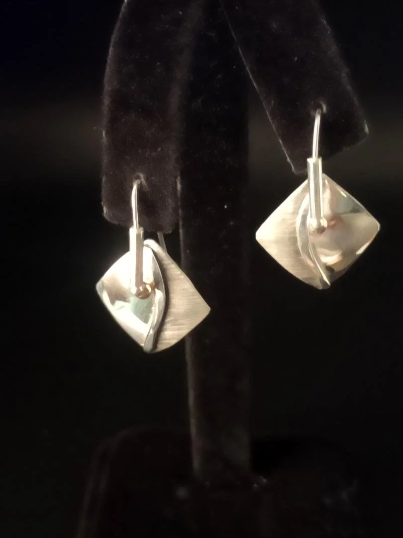 Deborah Barnes Jewelry – Handcrafted Sterling Silver