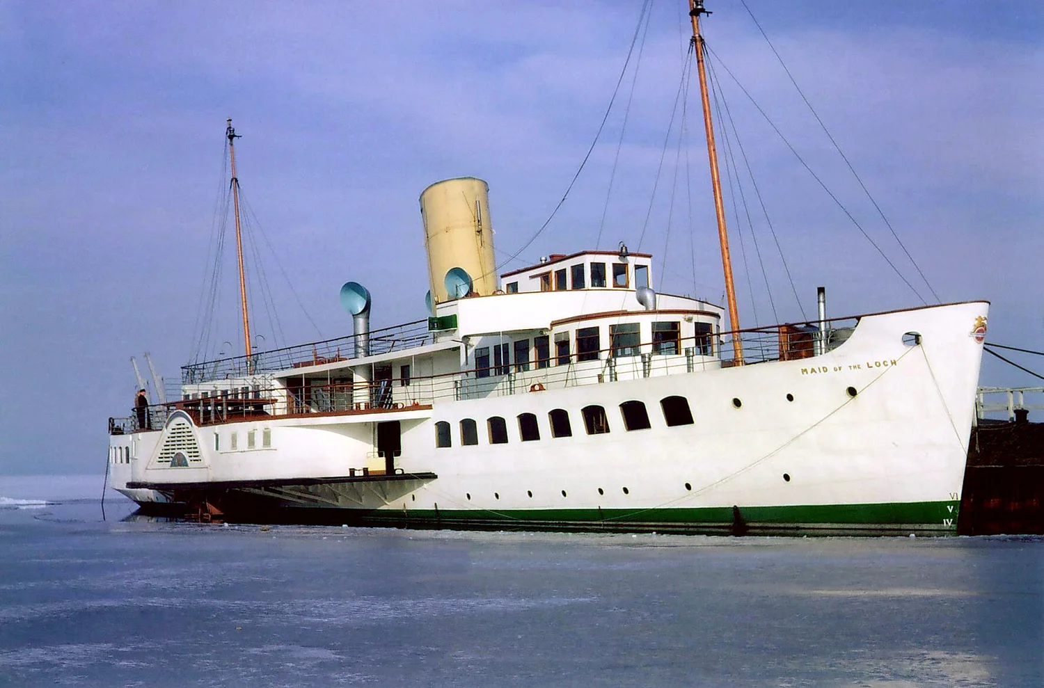 Maid of the Loch :: Loch Lomond's last Paddle Steamer