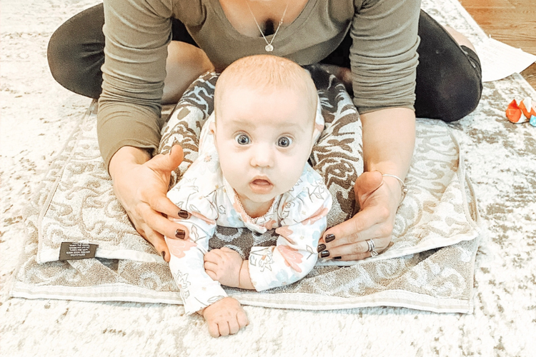 Motor Milestones by Age: A Parent's Guide to Baby Development (0–3 ...