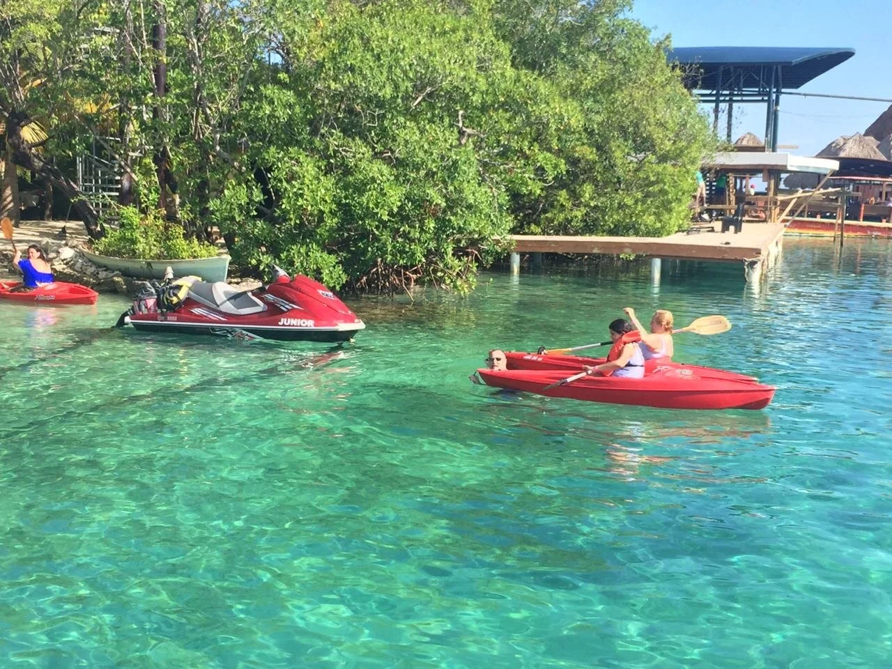 Little French Key — ROATAN