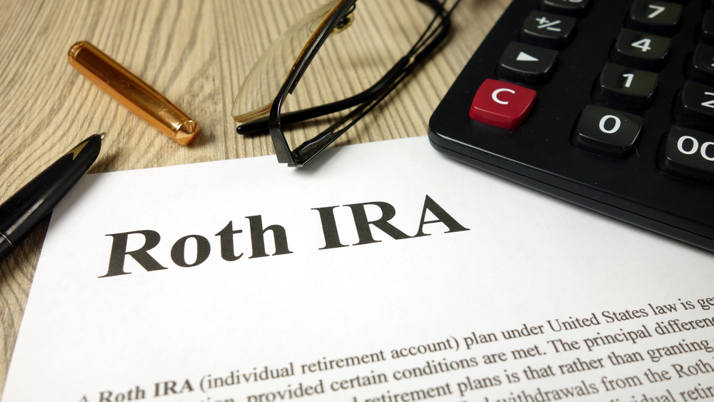 Roth IRA vs. Traditional IRA: Key Differences and the Best Choice for ...