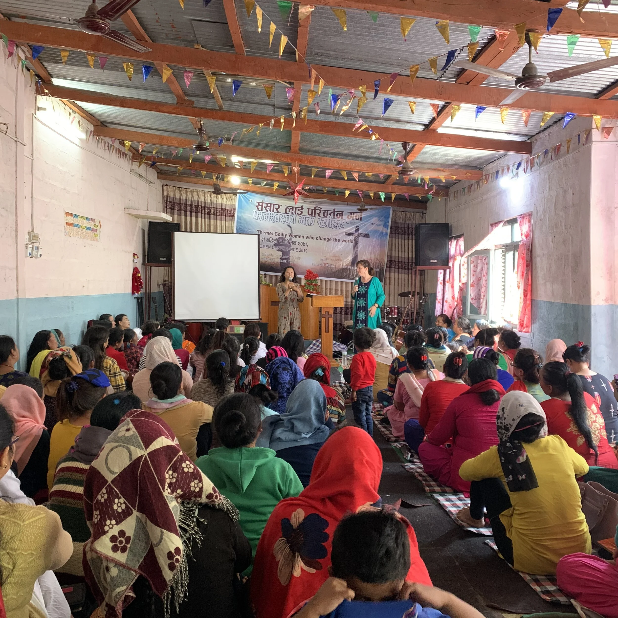 About — LAURA RIZKALLAH