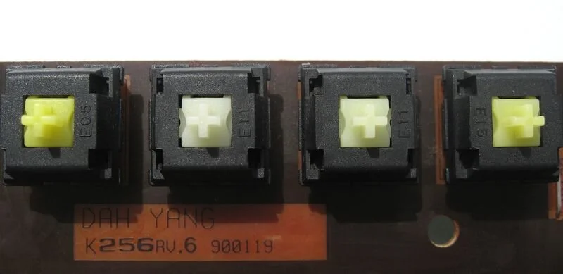 Taiwan Jet Axis Switch Review — ThereminGoat's Switches