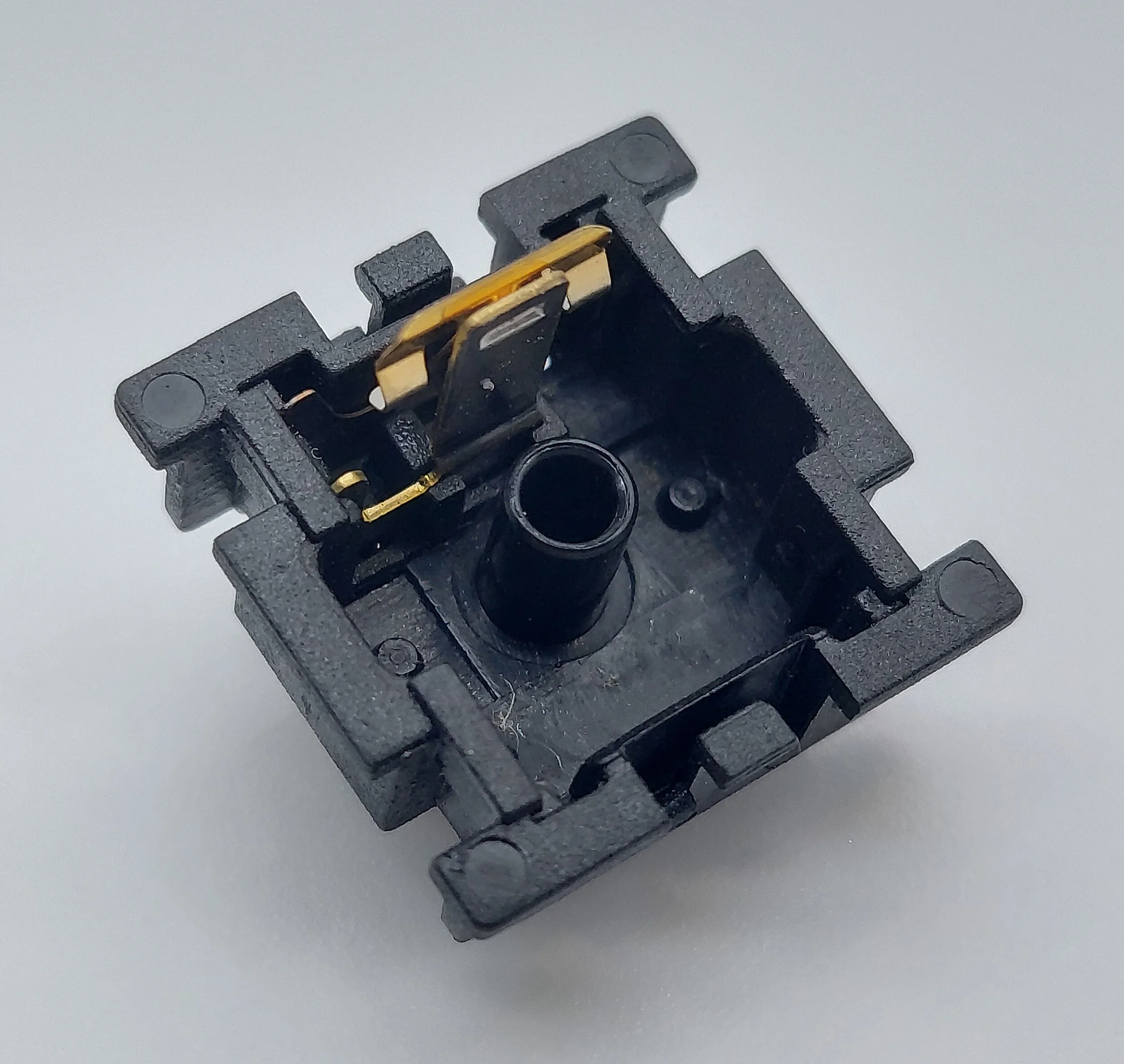 Taiwan Jet Axis Switch Review — ThereminGoat's Switches
