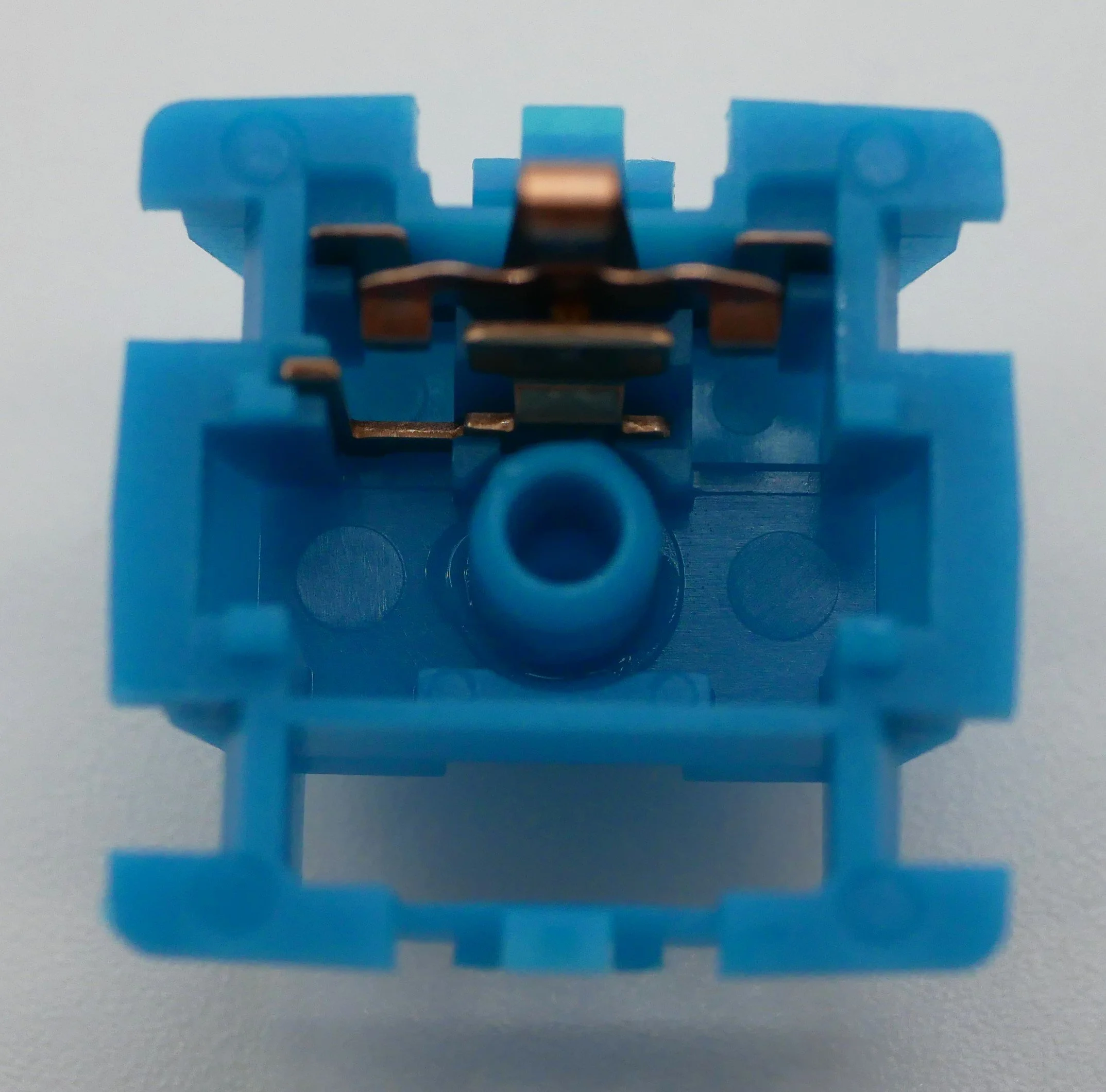 Diamond Avalon Switch Review — ThereminGoat's Switches