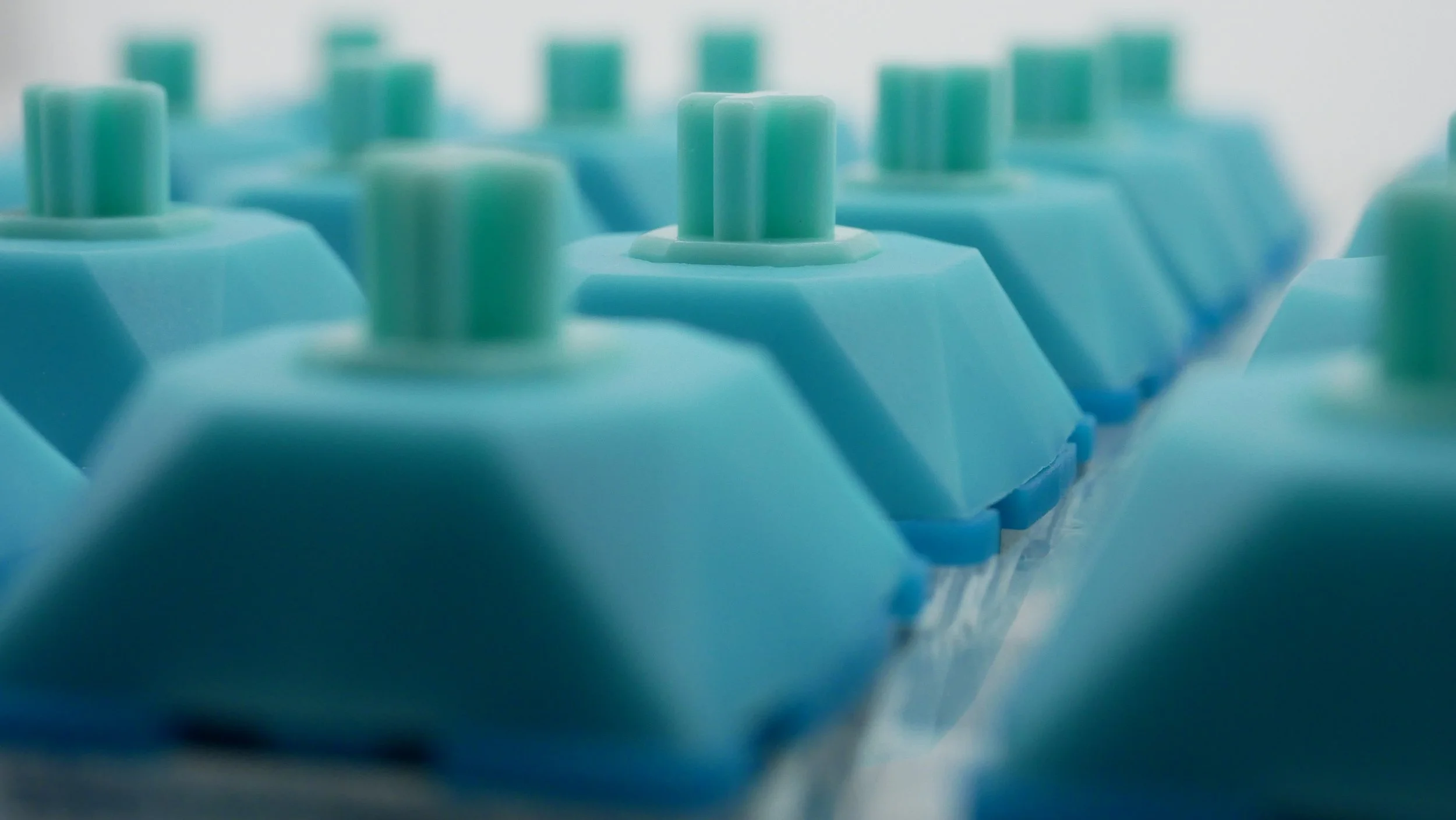 Diamond Avalon Switch Review — ThereminGoat's Switches