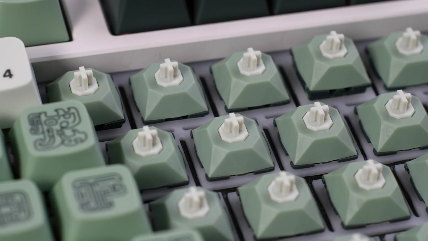 Diamond Avalon Switch Review — ThereminGoat's Switches