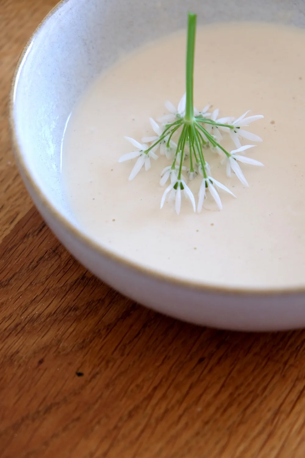 DEEP FRIED WILD GARLIC FLOWERS — COOKING LIKE A FOX