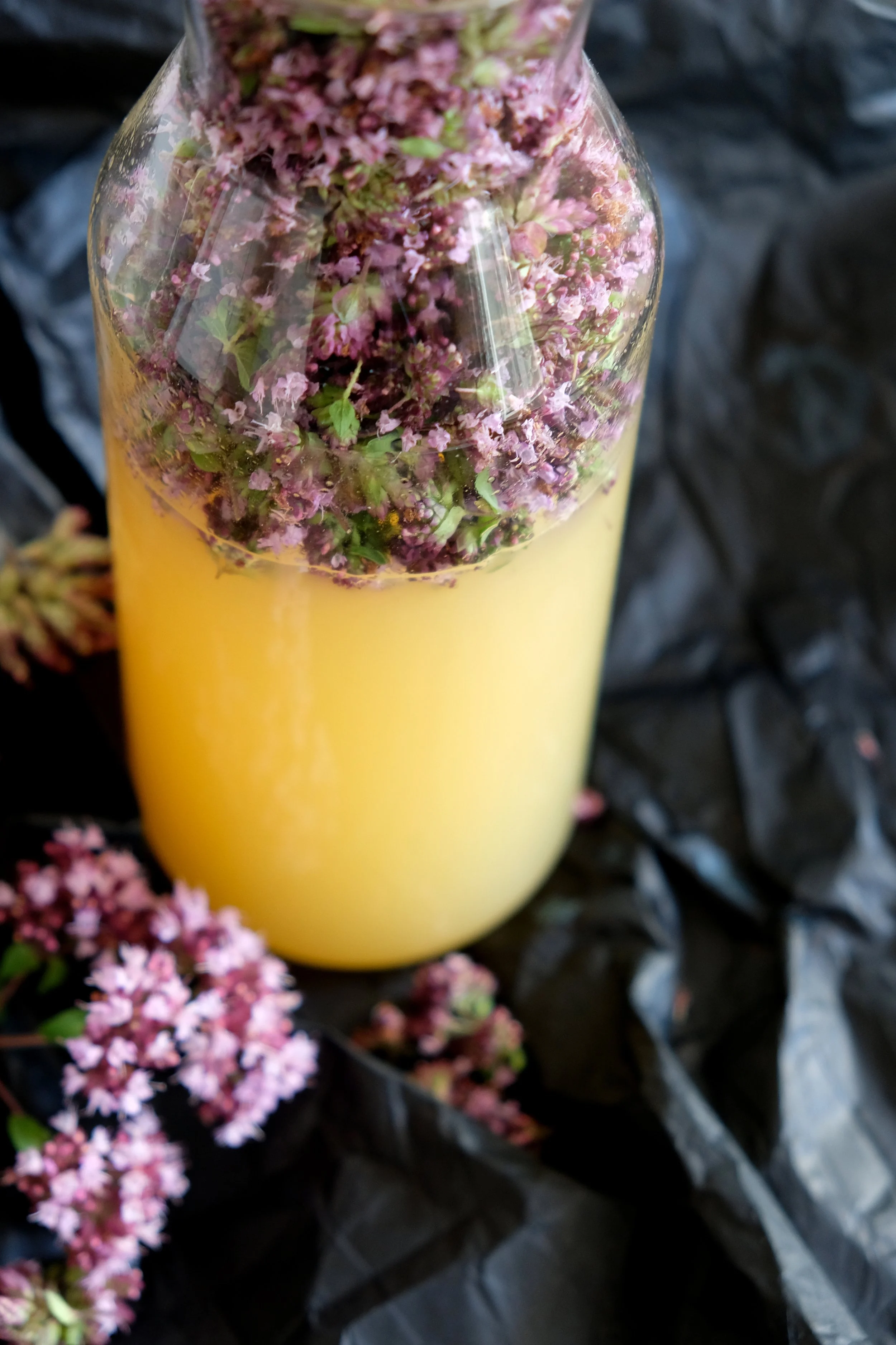 GOOSEBERRY THYME BLOSSOM LEMONADE — COOKING LIKE A FOX