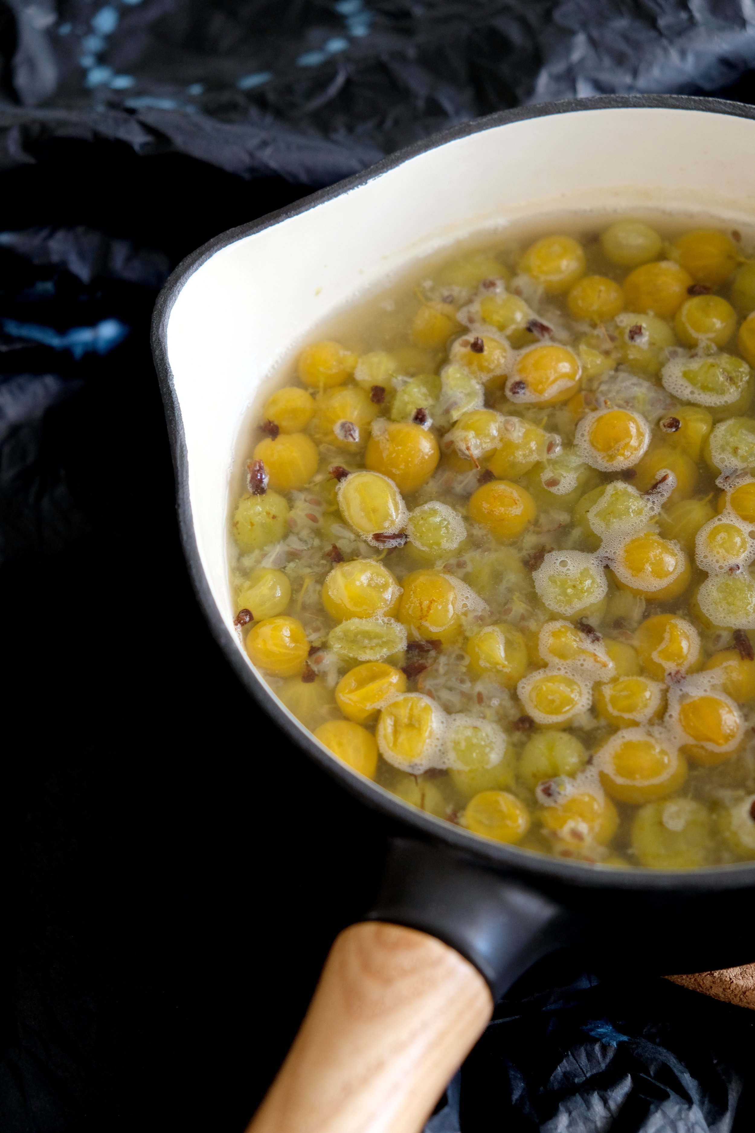 GOOSEBERRY THYME BLOSSOM LEMONADE — COOKING LIKE A FOX