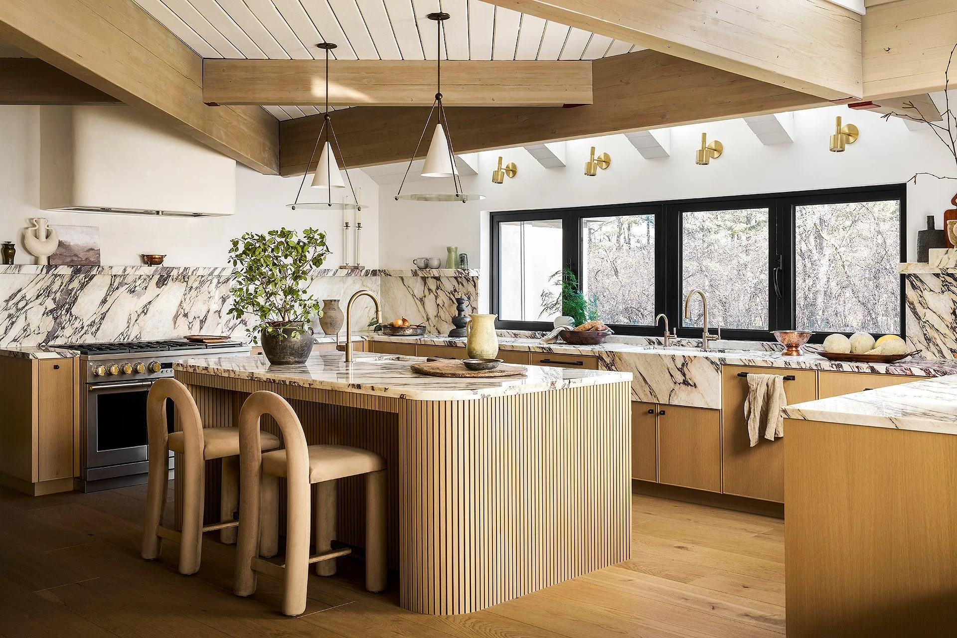 Portfolio | Modern on the Lake — Alissa Johnson Interiors