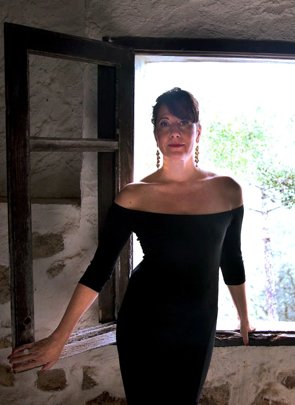 Elizabeth Zeder transforms Neil Young's "Harvest Moon" into a swoon ...